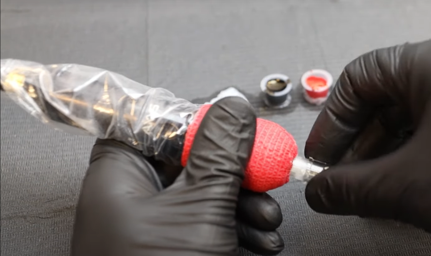 Rotary vs. Coil Tattoo Machine: What’s the Difference? - TattooProfy